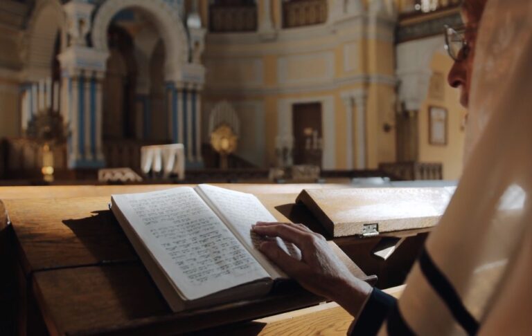 What Is Difference Between Torah and Pentateuch? - Exploring the ...